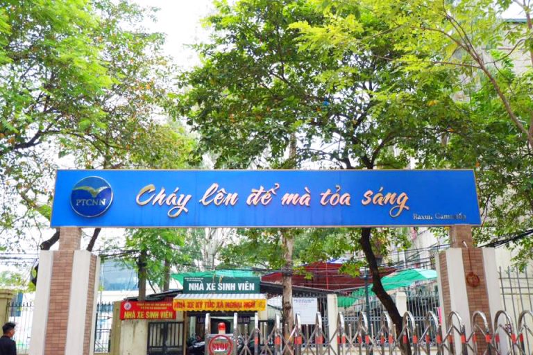 THPT CNN – Trường Đại học Ngoại ngữ – Đại học Quốc gia Hà Nội