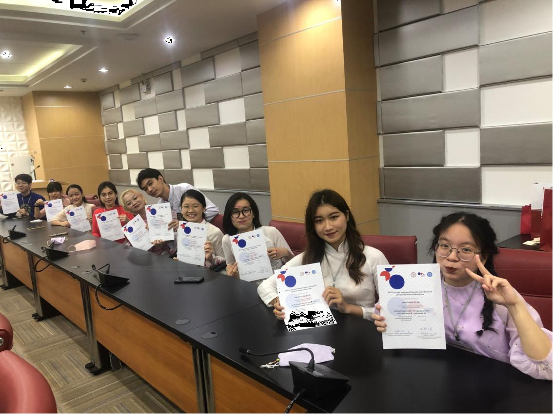 ULIS students experience two-week study tour in Thailand – University of Languages and ...