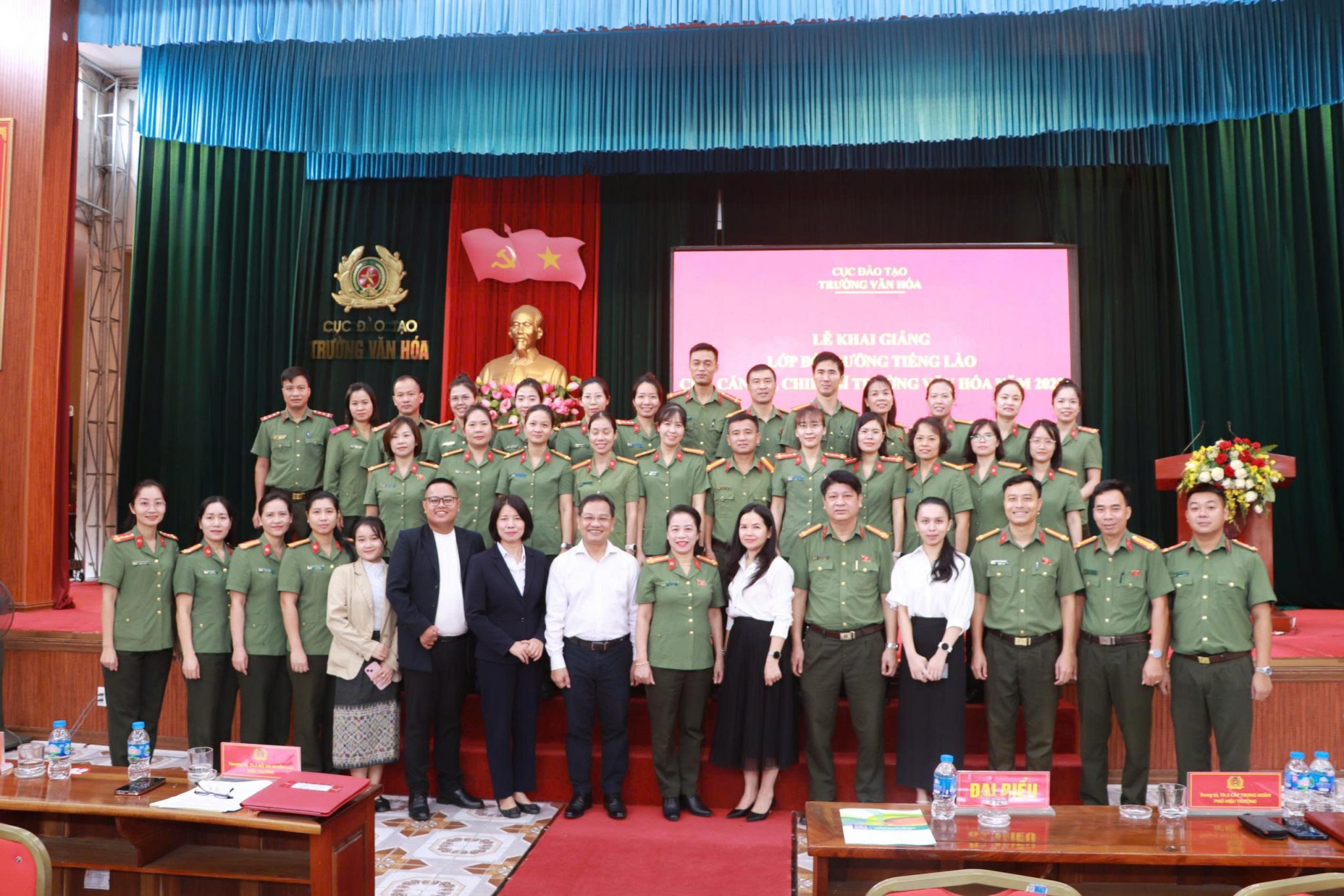 Ý nghĩa Logo ULIS – Trường Đại học Ngoại ngữ – Đại học Quốc gia Hà Nội