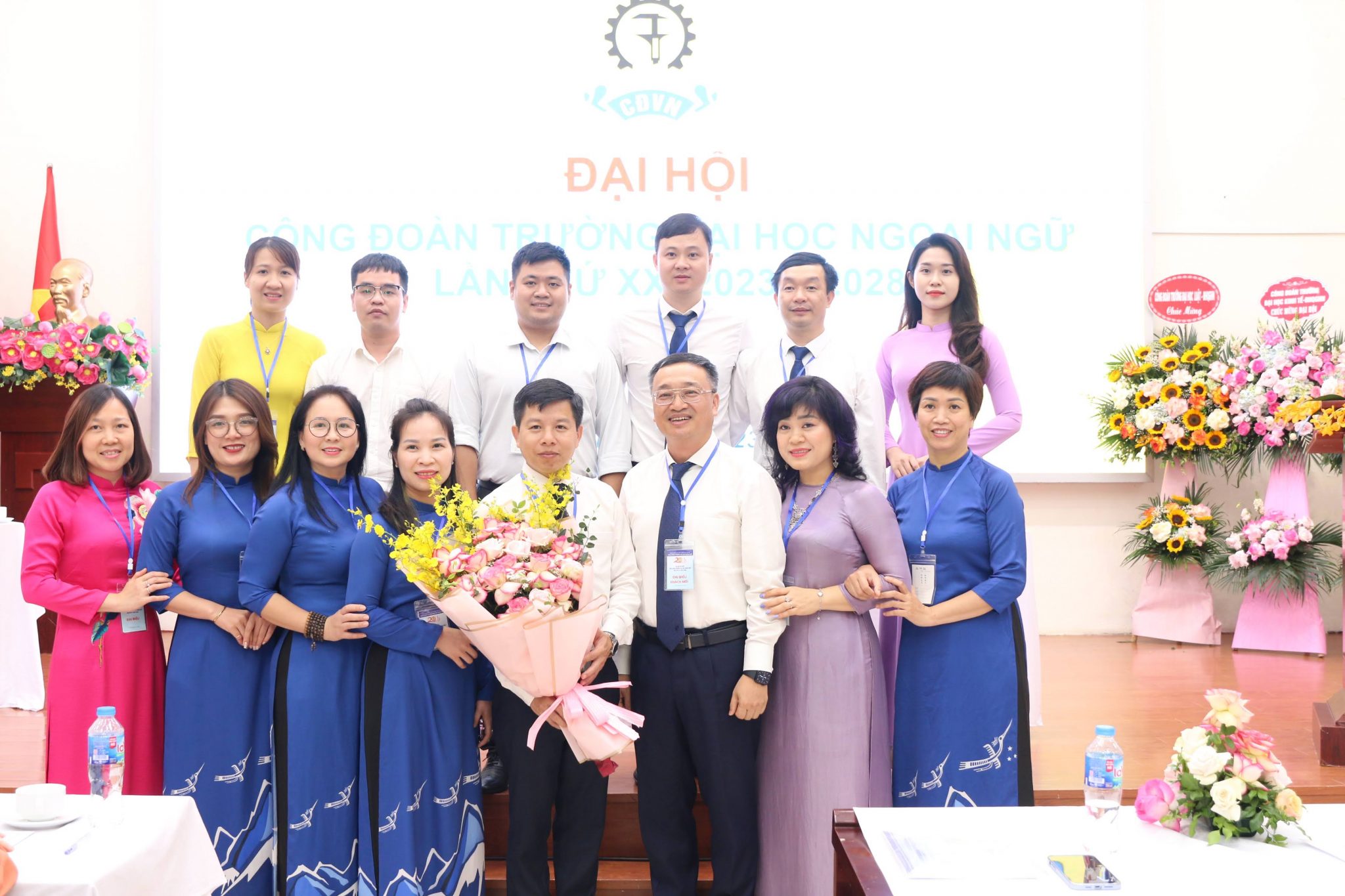 Ý nghĩa Logo ULIS – Trường Đại học Ngoại ngữ – Đại học Quốc gia Hà Nội